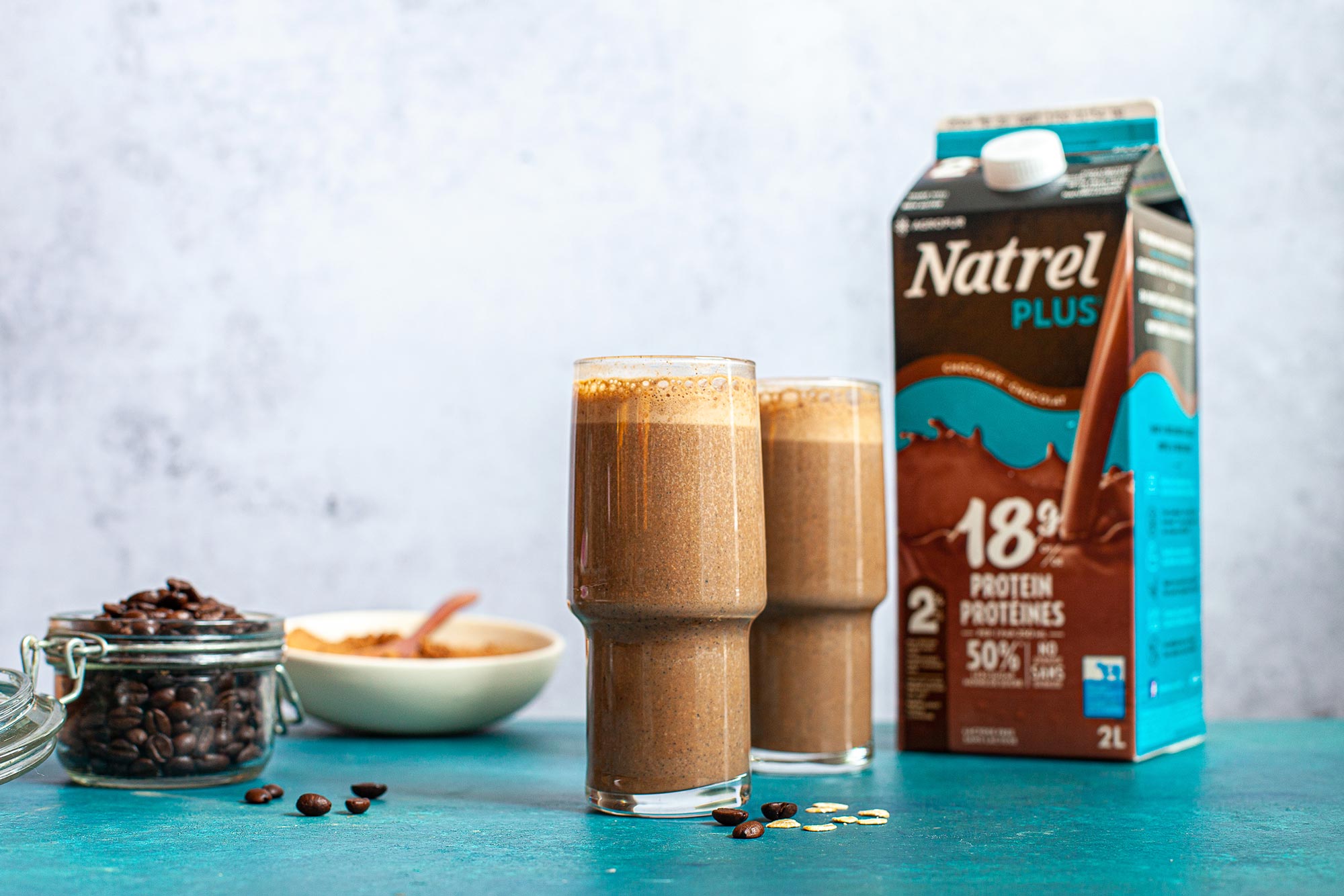 Banana-mocha protein smoothie | Natrel